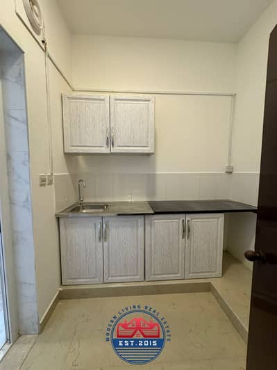 BRAND NEW PEIVATE ENTRANCE 1 BEDROOMS HALL 2700AED MONTHLY CLOSE TO ...