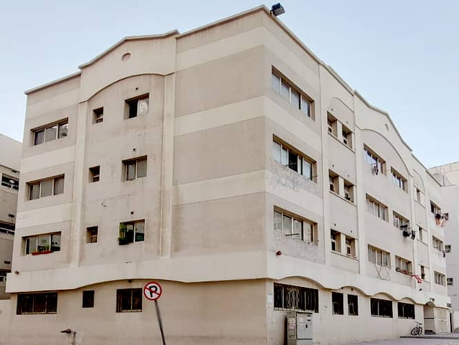 Studio Apartment Available Near Sharaf DG Metro Behind Central Mall ...