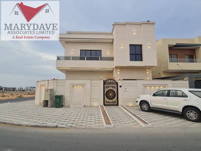 Luxurious corner villa with stunning views, modern finishing, in the ...