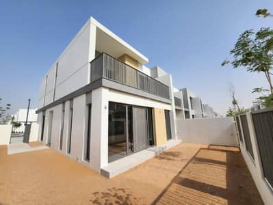 Prime Location | Vacant | Opposite to Pool | Bayut.com