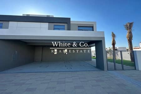 Single Row | Corner Plot | Large Garden | Bayut.com