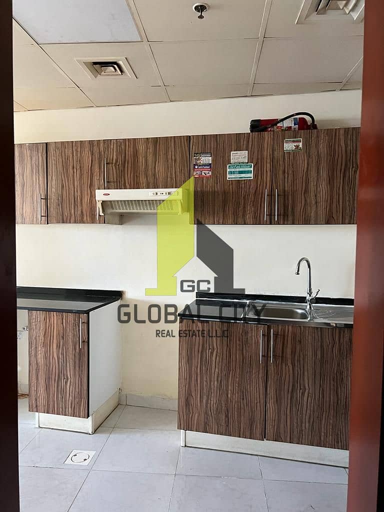 STUDIO AVAILABLE FOR RENT IN FALCON TOWER AJMAN WITH PARKING ONLY ...