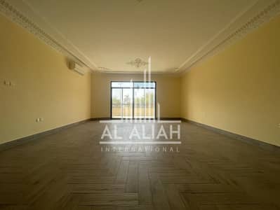 Spacious 6 Bedroom Villa | Prime Location | Bayut.com