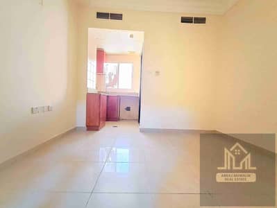 Very nice Studio flat available with separate kitchen and central Ac ...