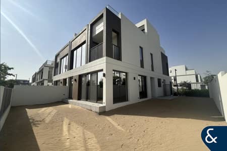 Single Row | Large Plot | Closed Kitchen | Bayut.com