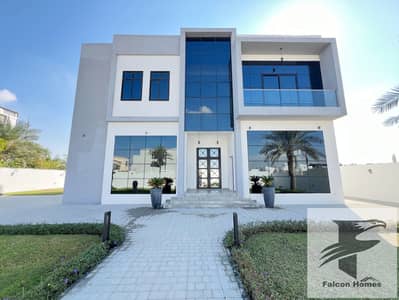 Well Maintained | 5BR Modern Villa | Pool | Garden | Bayut.com