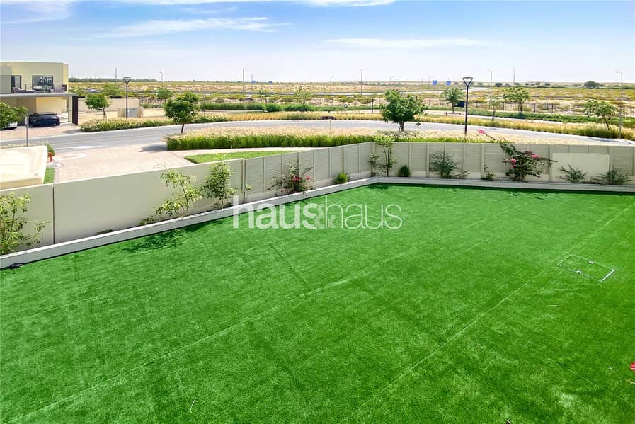 6 Chqs | Private | Large Layout | Huge Plot | Bayut.com