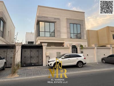 A golden opportunity to own a luxurious villa with a modern design in ...