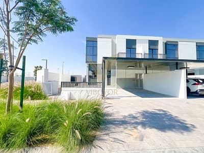 Luxury Living | Corner Unit | Single Row | Huge Plot | Bayut.com