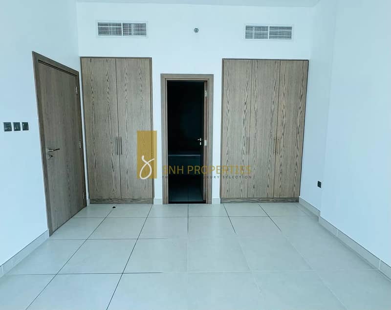 Ready To Move In | Spacious Living Area | Prime Location | Bayut.com