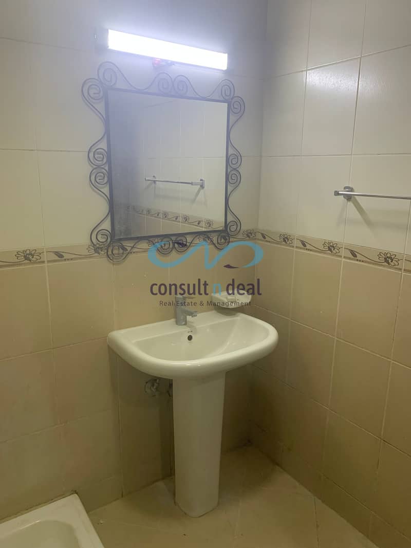 Fantastic Studio With Private Entrance Near Mayzed Mall Earth Super ...