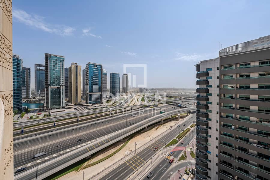 Lavish Modern Layout | Prestigious Community | Bayut.com