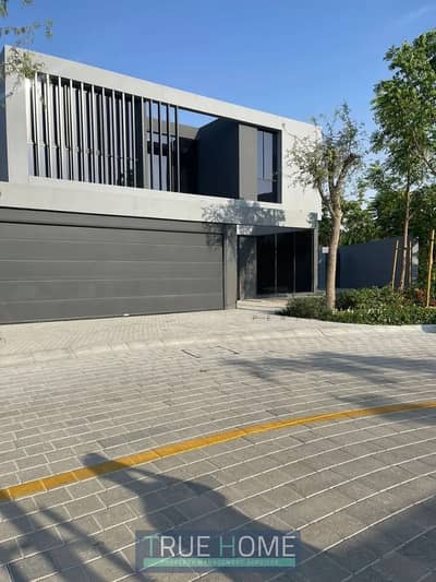 Luxury villa + Without pool - Freehold - | Bayut.com