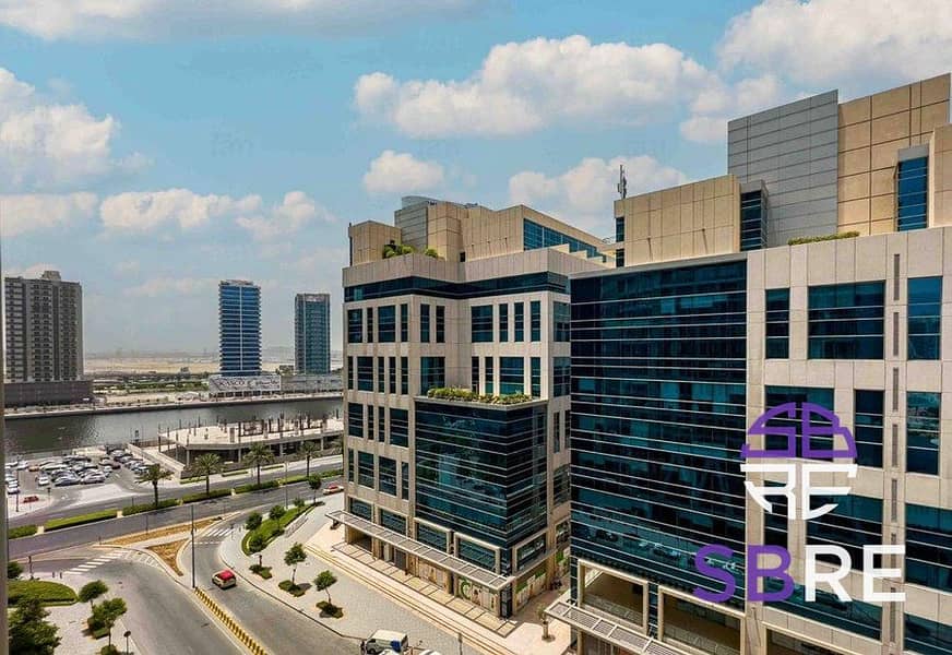 Modern 1 BR | Spacious Layout | Skyline View | Bayut.com