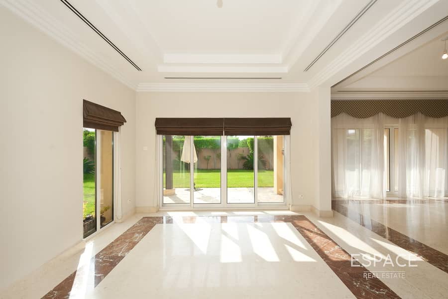 Fully Upgraded | Extended | Large Plot | Bayut.com