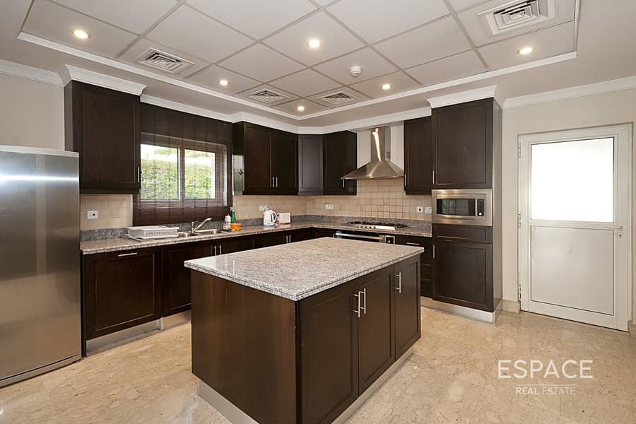 Fully Upgraded | Extended | Large Plot | Bayut.com