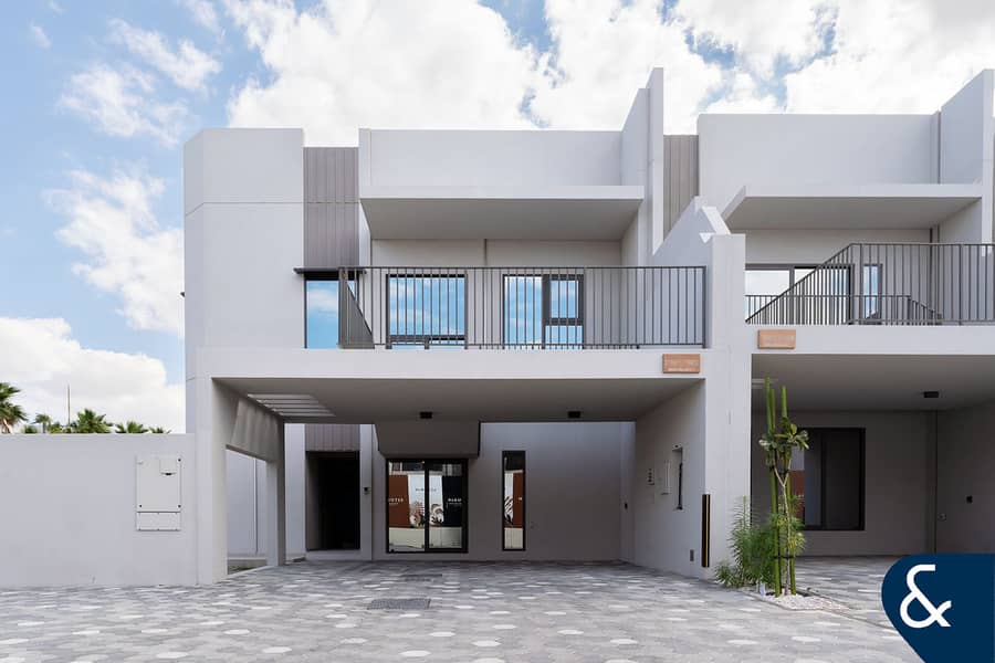 Corner Unit | Large Plot | Back to back | Bayut.com