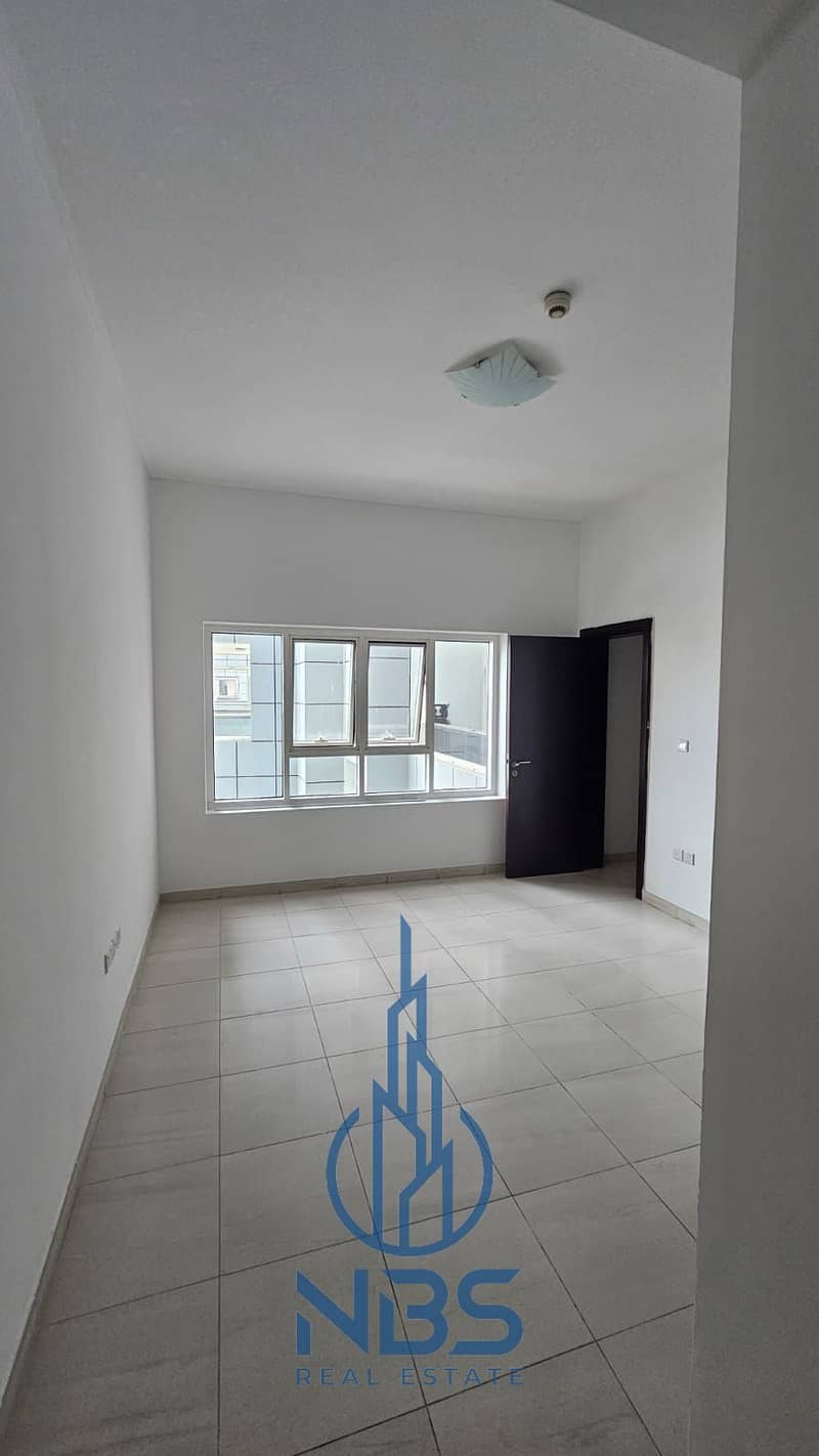 Unfurnished | Vacant | Spacious Layout | Huge Garden | Bayut.com