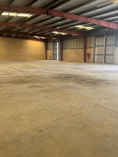 Spacious Vacant Warehouse // Perfect for Storage // Conveniently ...