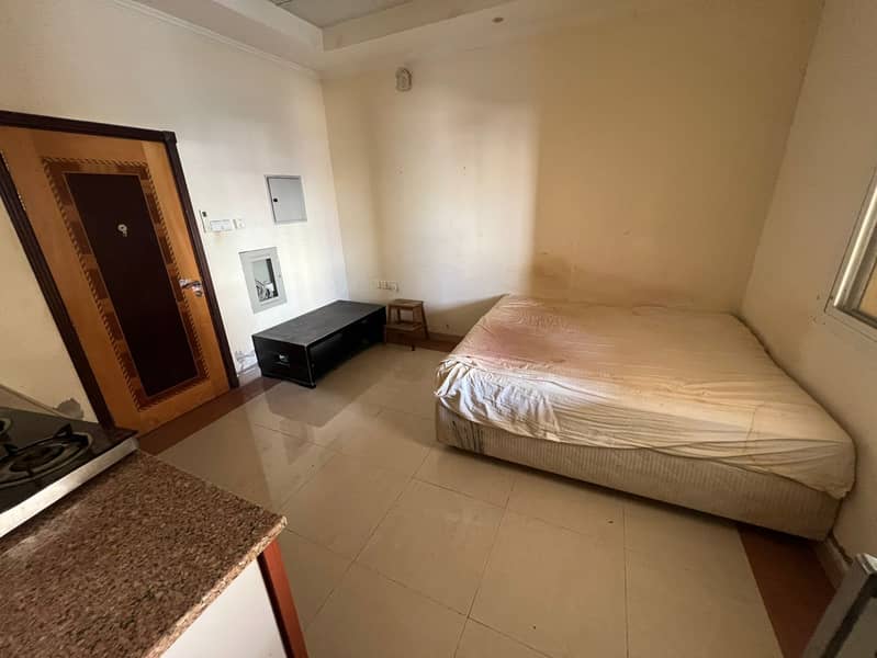 Studio for annual rent in Al Rawdah, Sheikh Ammar Street | Bayut.com