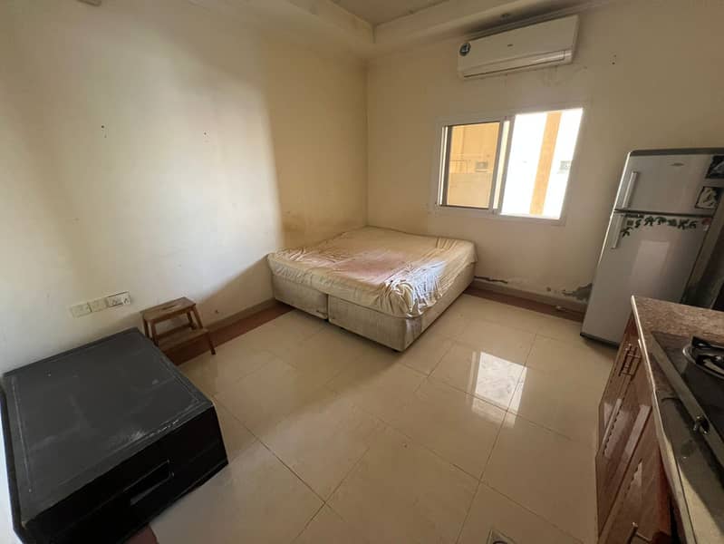 Studio for annual rent in Al Rawdah, Sheikh Ammar Street | Bayut.com