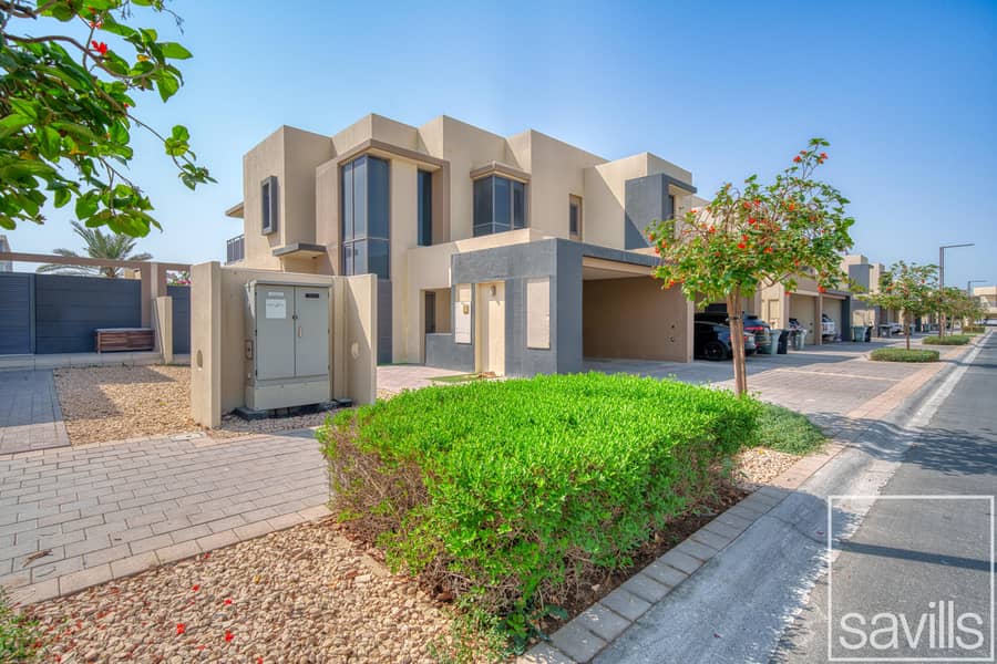 Vacant | Single row | Large plot | Bayut.com