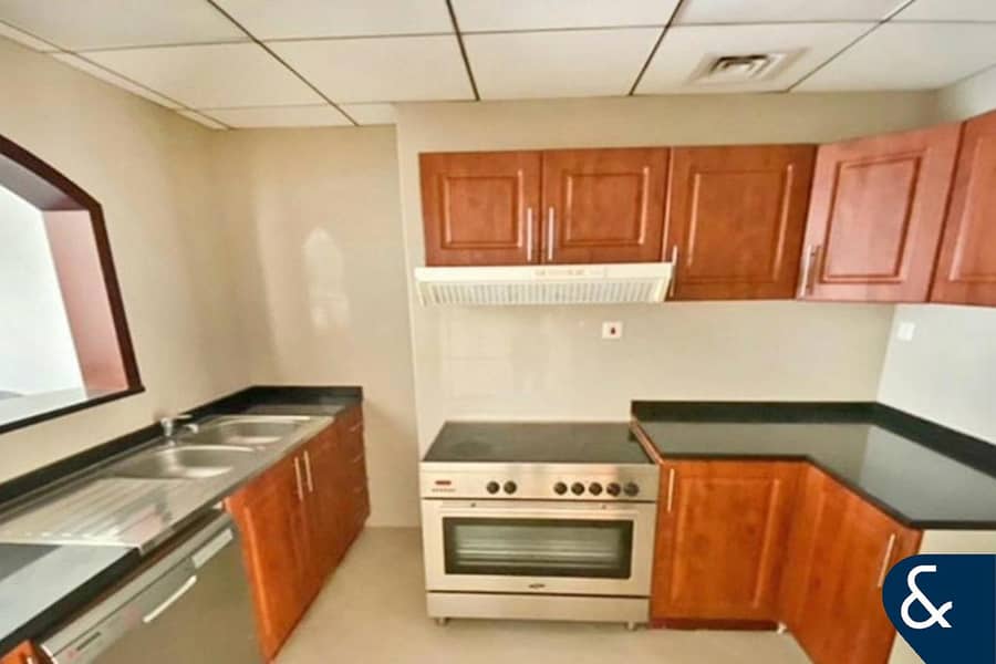 2 Bedrooms | Lake view | Tenanted | Bayut.com