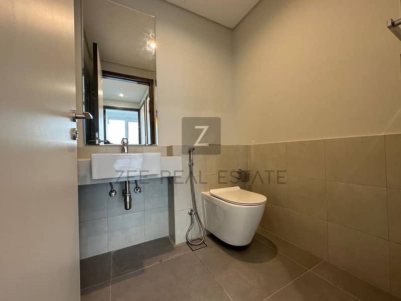 Modern 1BR in Wasl1 | Rooftop Pool, Gym & Sky Track | Vacant Soon ...