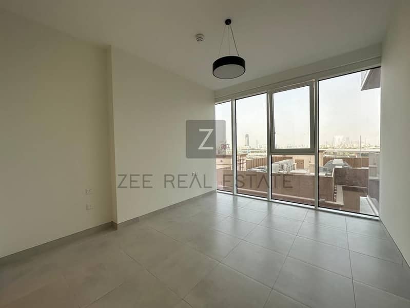 Modern 1BR in Wasl1 | Rooftop Pool, Gym & Sky Track | Vacant Soon ...