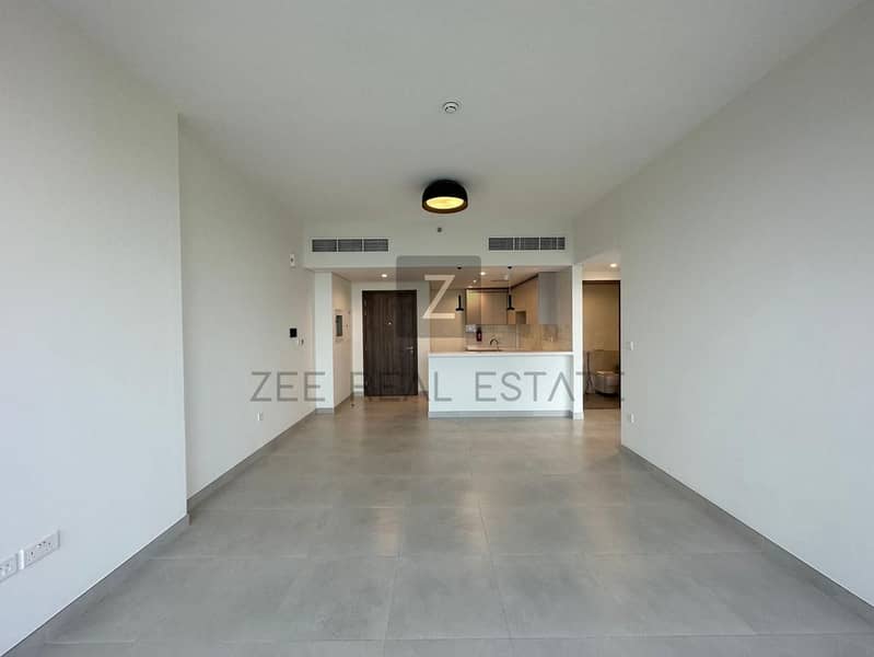 Modern 1BR in Wasl1 | Rooftop Pool, Gym & Sky Track | Vacant Soon ...