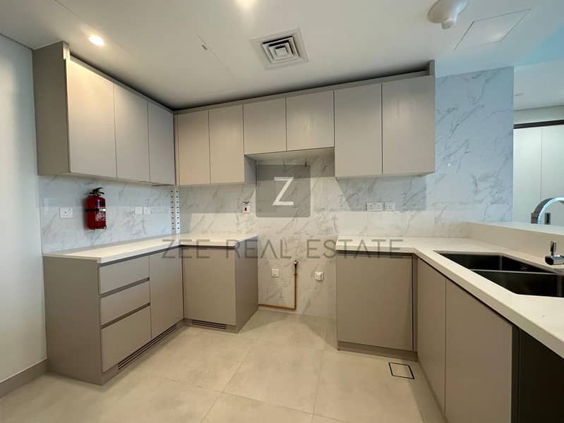 Modern 1BR in Wasl1 | Rooftop Pool, Gym & Sky Track | Vacant Soon ...