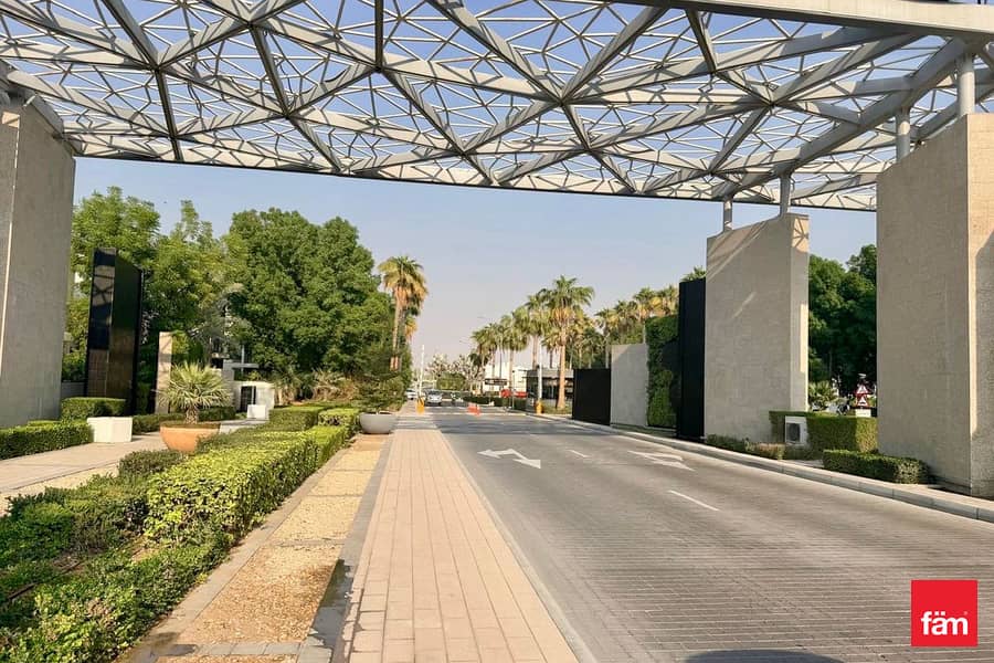 Single Row Plot Near Plot to Entrance and Pool | Bayut.com