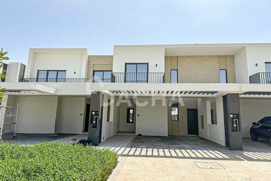 Vacant | Unfurnished | Multiple Cheques|Landscaped | Bayut.com