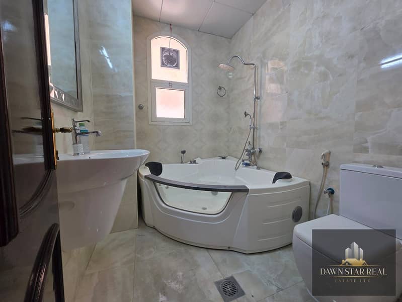 Spacious Studio With Separate Kitchen Big Windows Sunlight In The Room ...