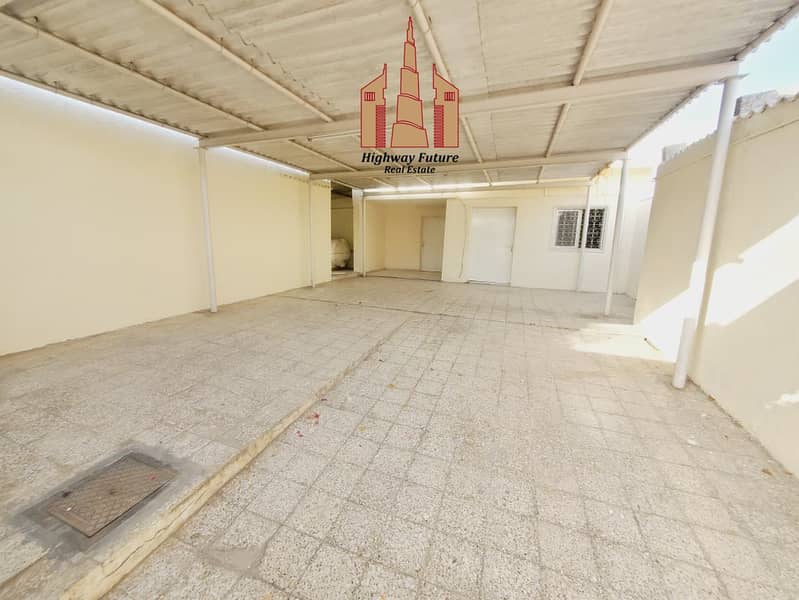 3 bedroom 1 majlis parking big villa on the road only 70k | Bayut.com