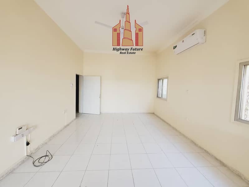 3 bedroom 1 majlis parking big villa on the road only 70k | Bayut.com