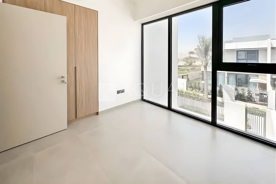 PARK FACING | PRIME LOCATION | SPACIOUS | Bayut.com