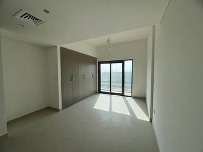 READY TO MOVE | CHILLER FREE | PRIME LOCATION | NEXT TO METRO | Bayut.com