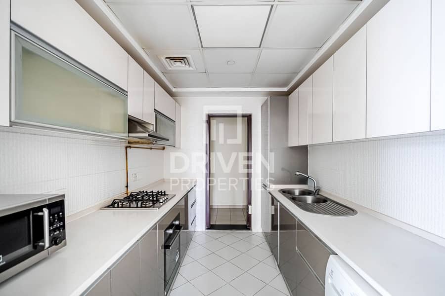 Vacant Unit | Great Huge Layout | High Floor | Bayut.com