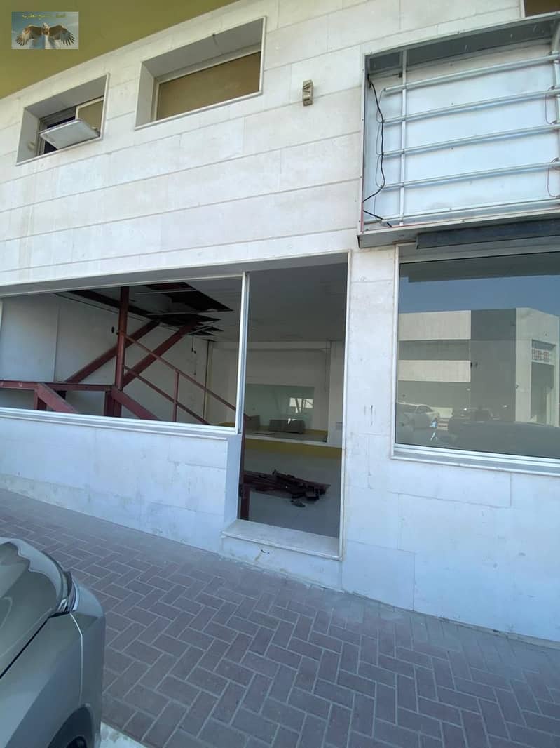 Prime shop in Al Jurf 2 opposite Nesto, spacious with mezzanine. Close ...