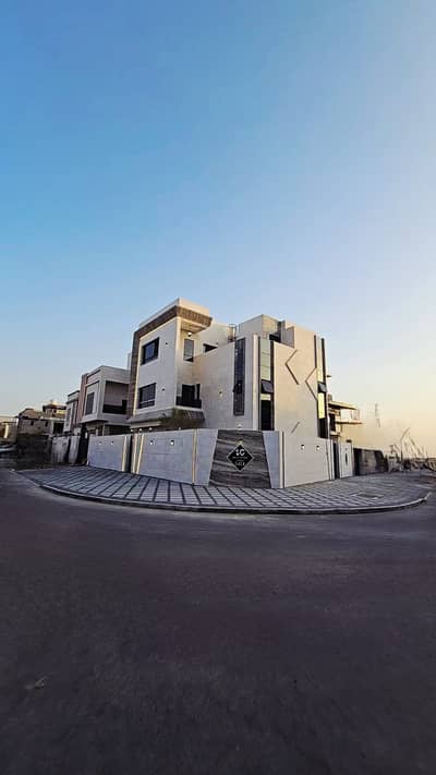 Corner villa, 3 floors, 6 master rooms, ultra deluxe finishing ...