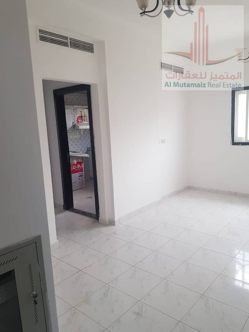 Traditional Arabic house for annual rent, 5 master bedrooms, excellent ...