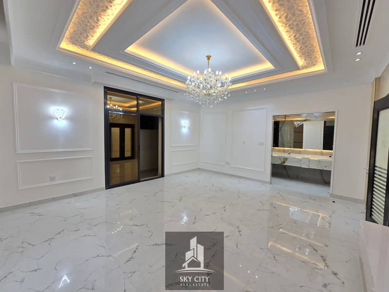 . vip . : 4300 : • 5 • • • • • • : 2,450,000 • • : 2 ...