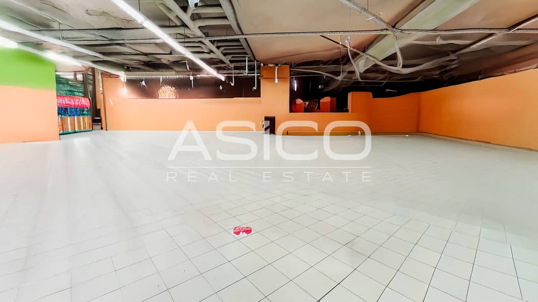 Prime Retail Shop | Al Raffa | For Rent | Bayut.com