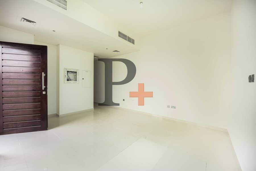 Single Row | R2EM | L Shape Garden | Vacant | Bayut.com