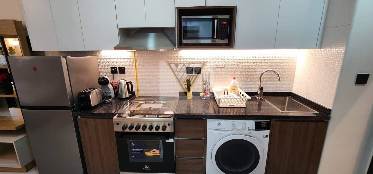Studio Fully Furnished | Excellent location | 12 Chqs option | Bayut.com