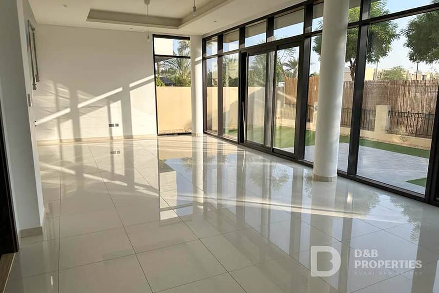 Park Side | Luxury Villa | Open V4 Layout | Bayut.com