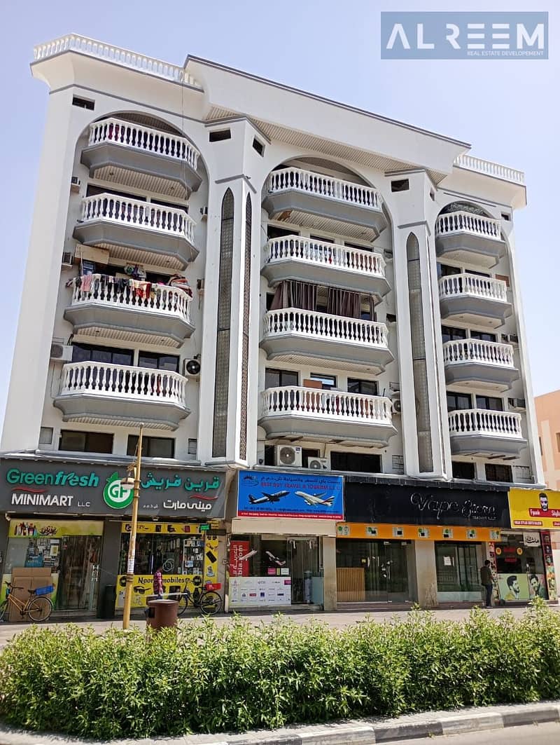 STUDIO INCLUDING DEWA AVAILABLE FOR SMALL FAMILY OR 2 -3 EXECUTIVE ...