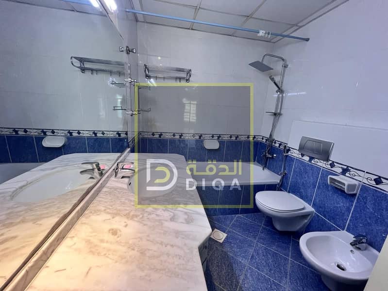 3 BHK see view with parking 2,400 feet in Al Anwar tower -Al khan area ...