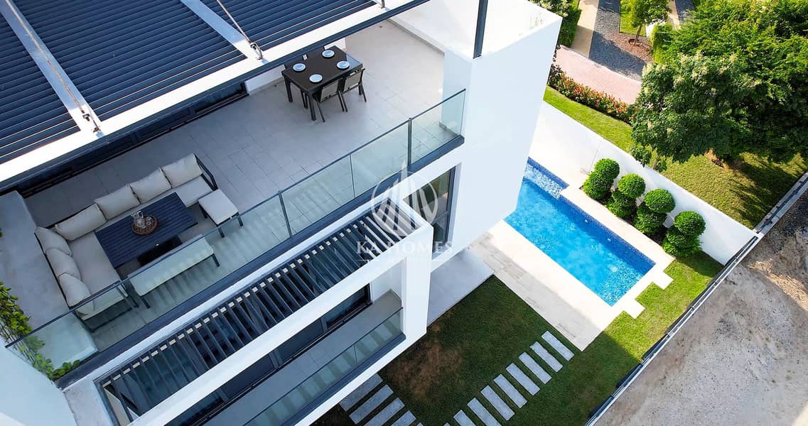 Enjoy peace and tranquility on the beach at the most beautiful resort. | Bayut.com